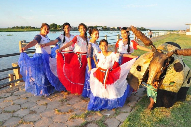 Toro Candil: festival reforça identidade cultural Brasil-Paraguai ...